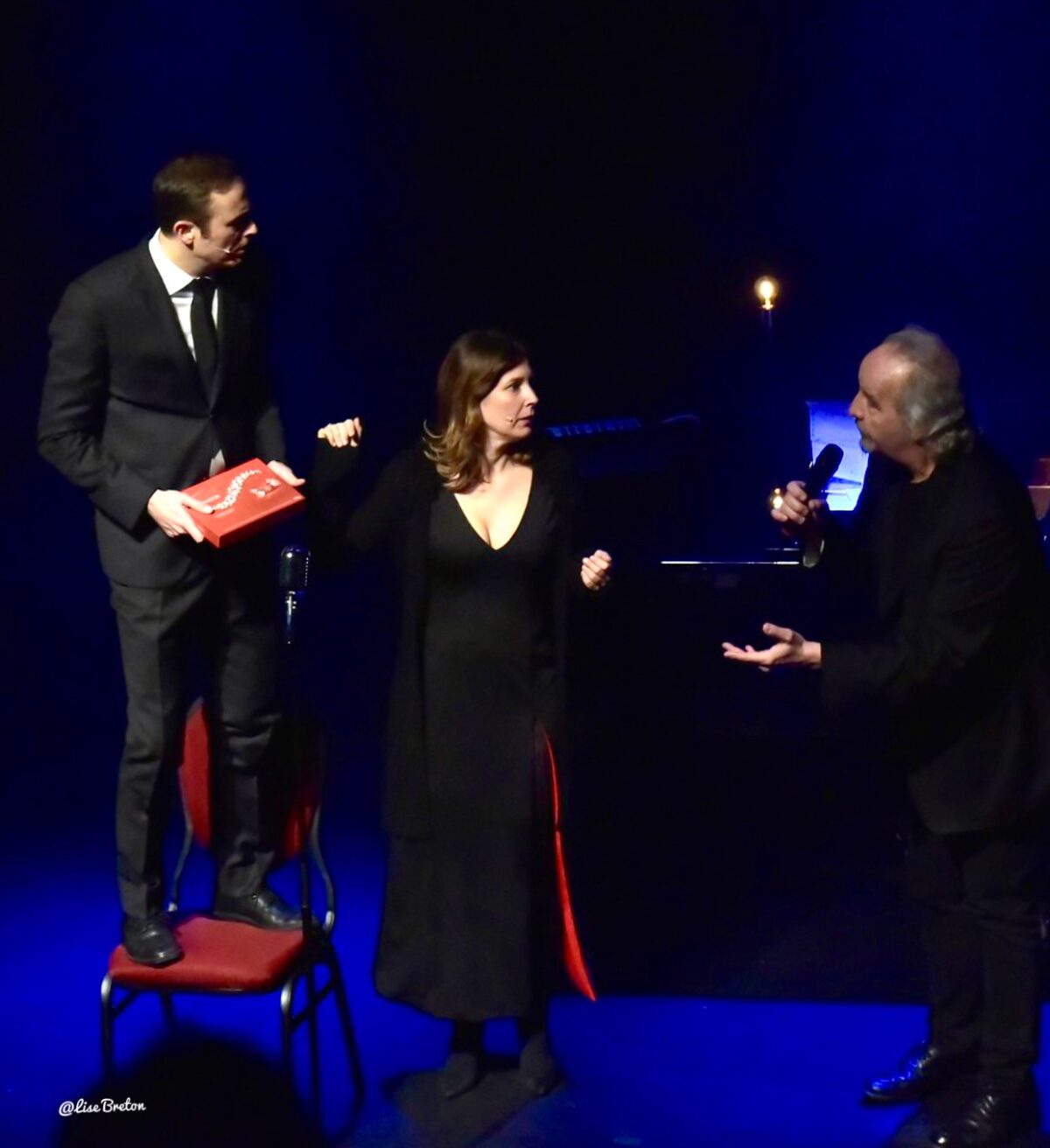 Brel et Barbara - Héros fragiles – Un spectacle qui fait du bien | Arts ...