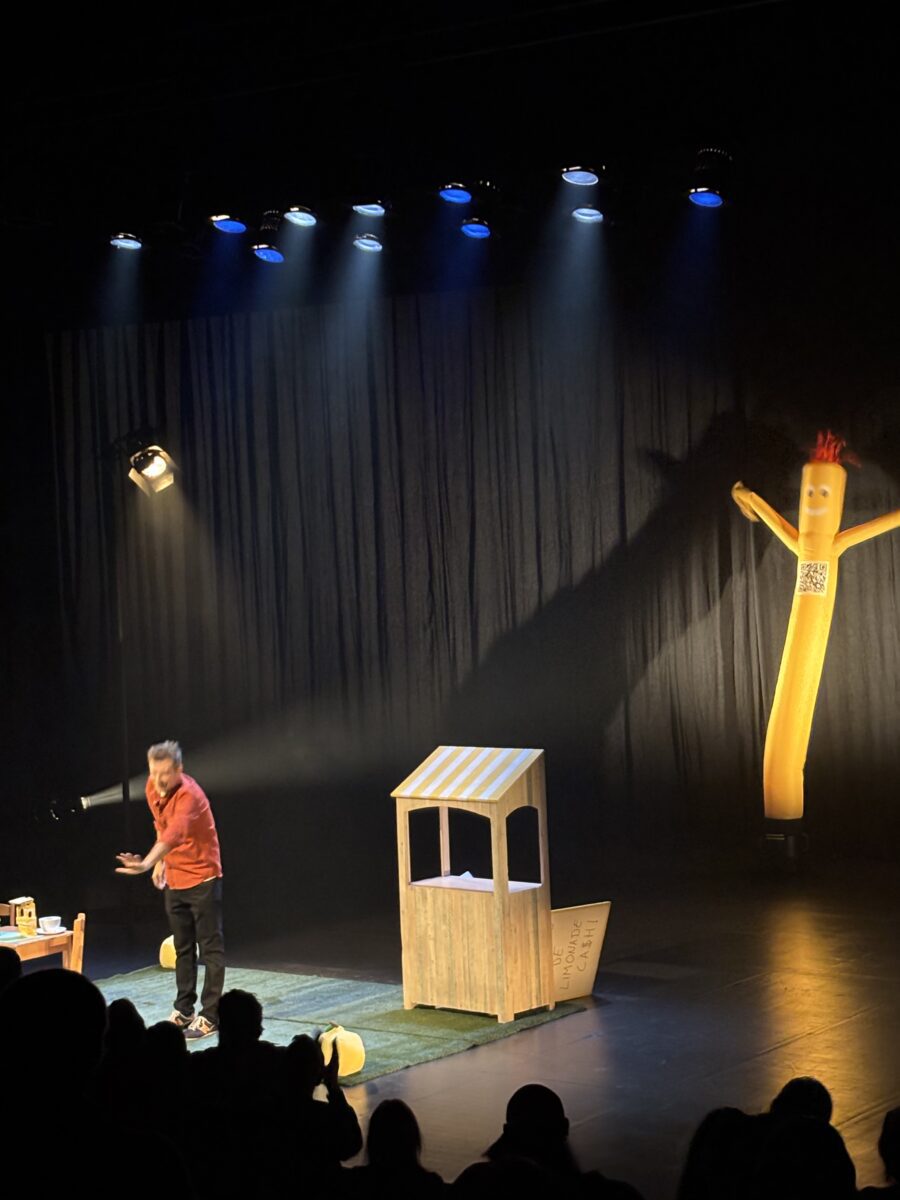 Jean-Thomas Jobin : 4e spectacle : DIX STRICTS TRENTE THÉS UN! | Arts ...